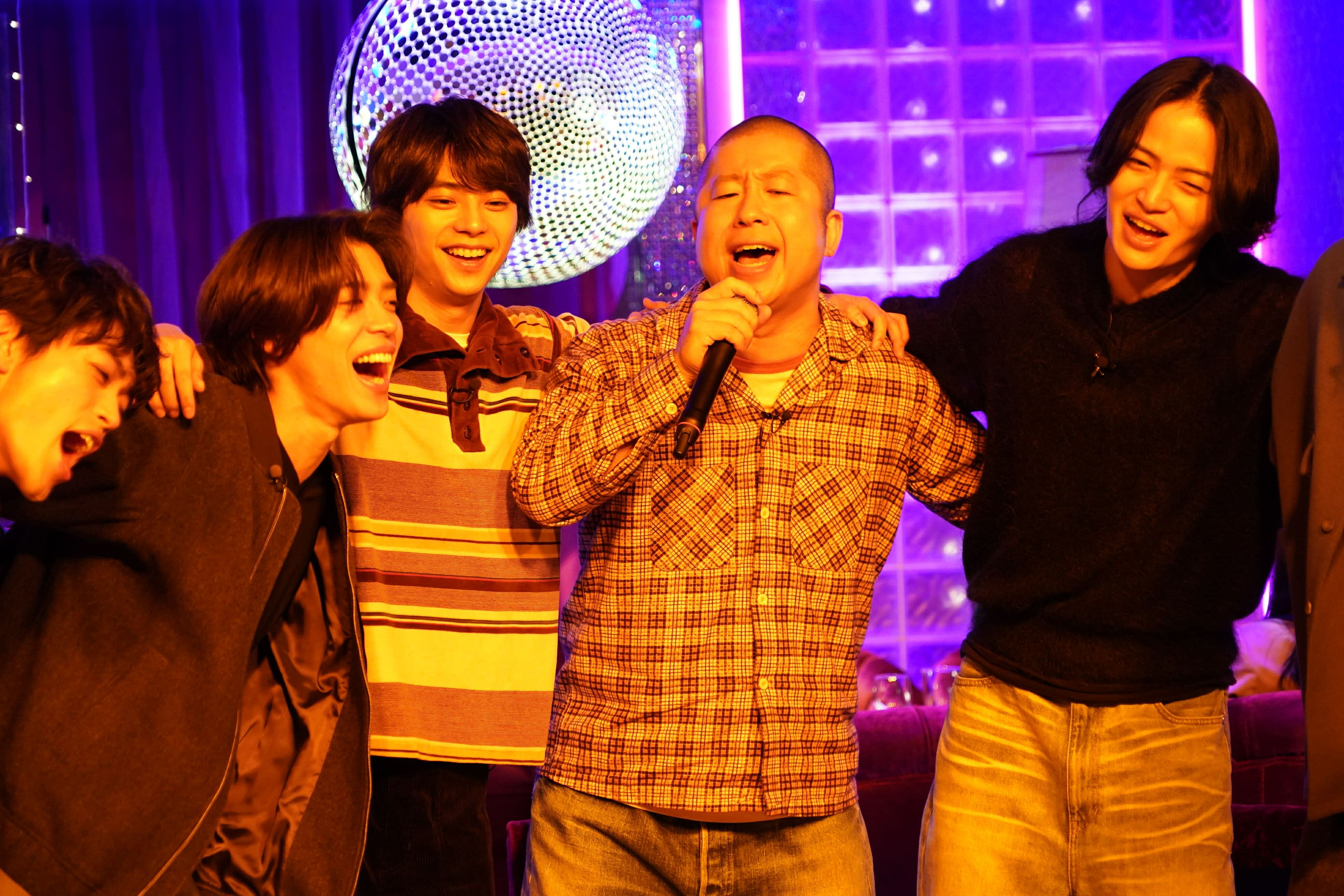 今夜放送「timeleszファミリア」、新企画「タイムレスナック」始動！ - 推し楽